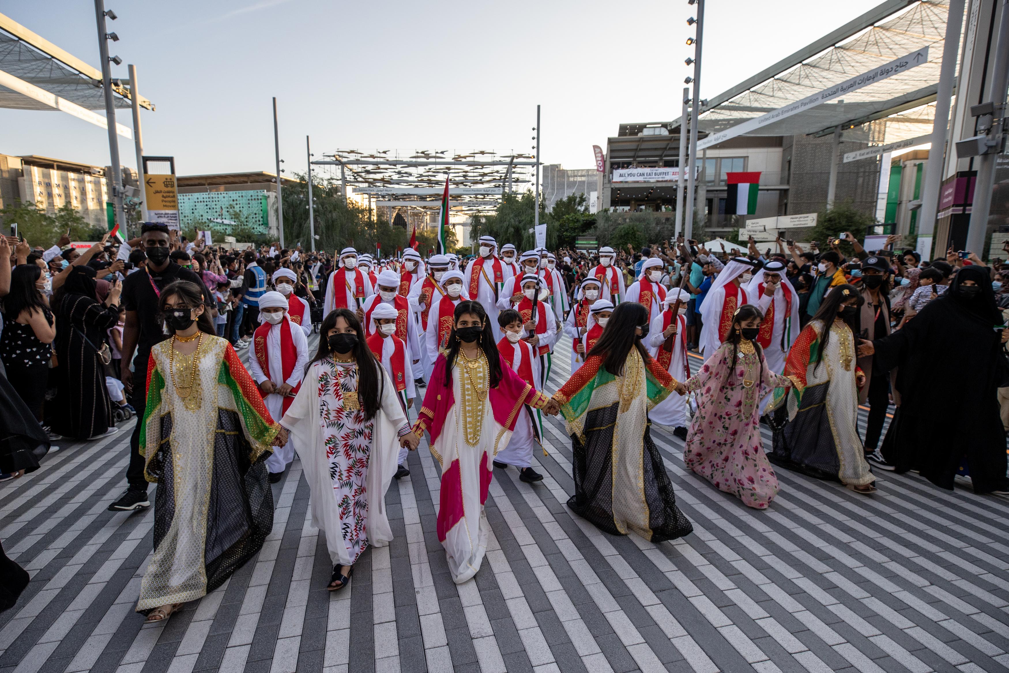 Colours of the World Parade | World Expo