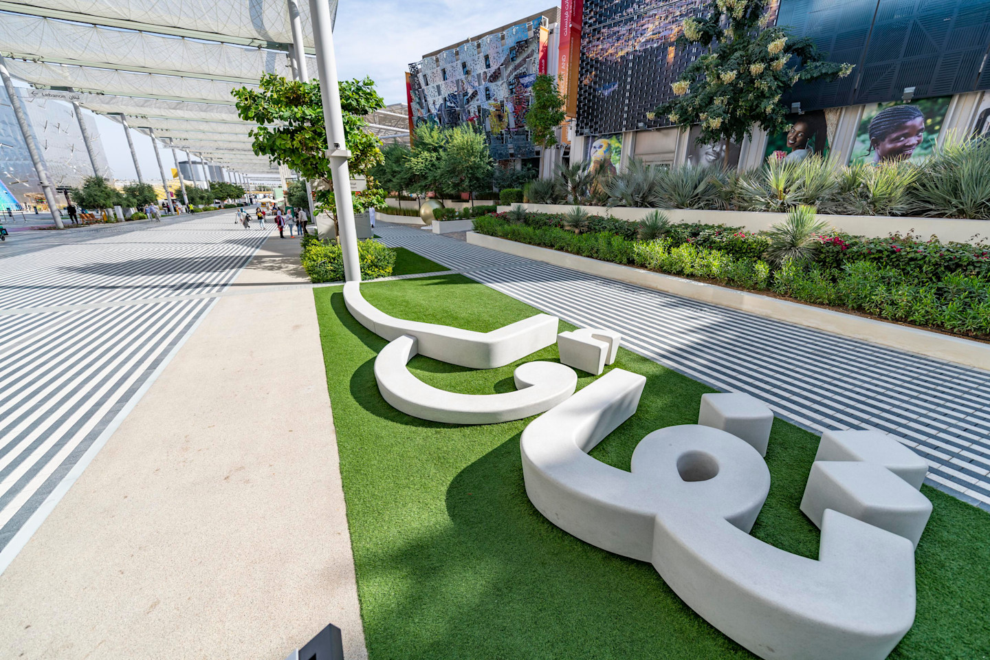 Calligraphy Benches | World Expo