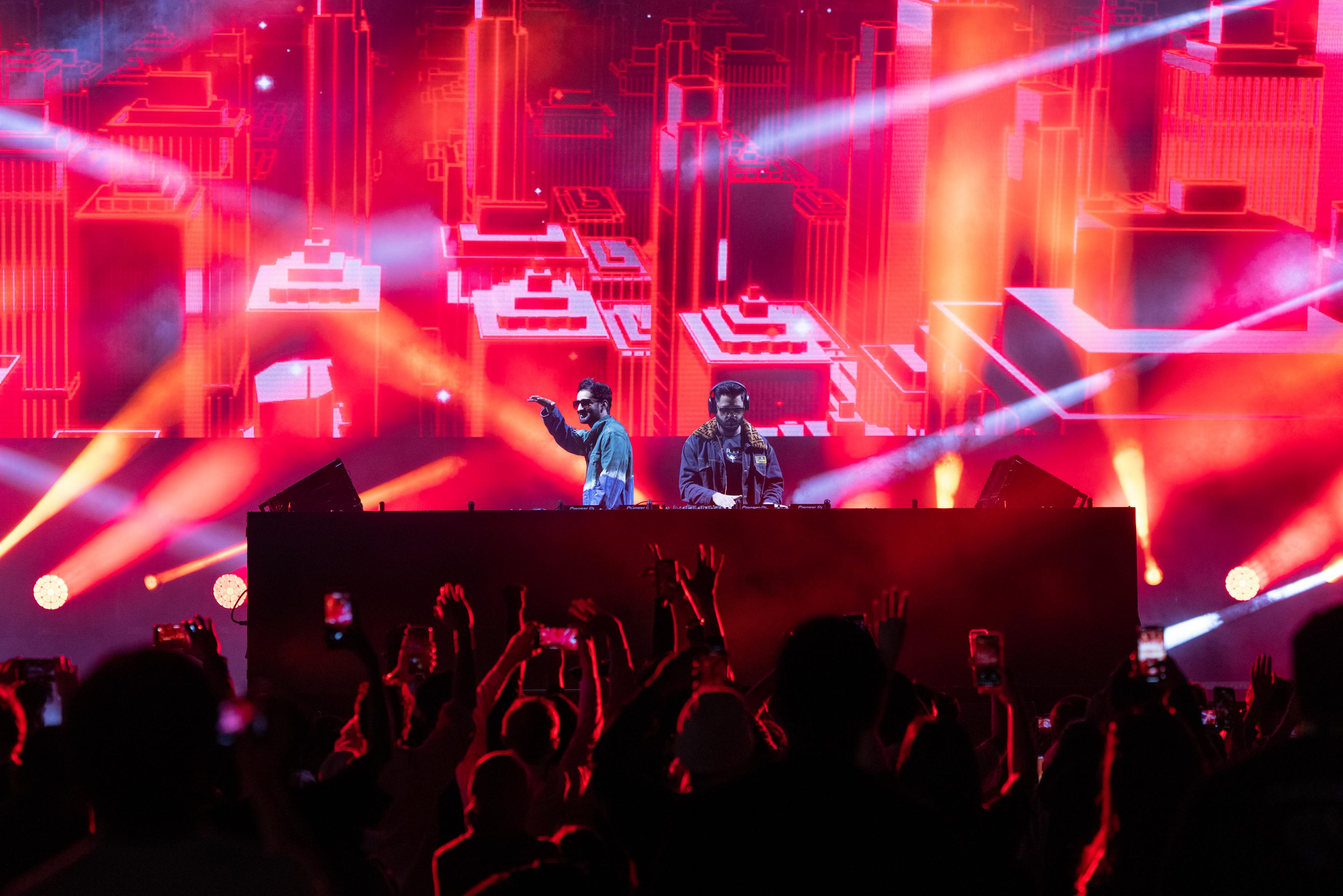 DJ Progressive Brothers | World Expo