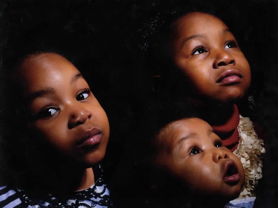 Bio | Toyosi Soetan - Worship Leader & Artist