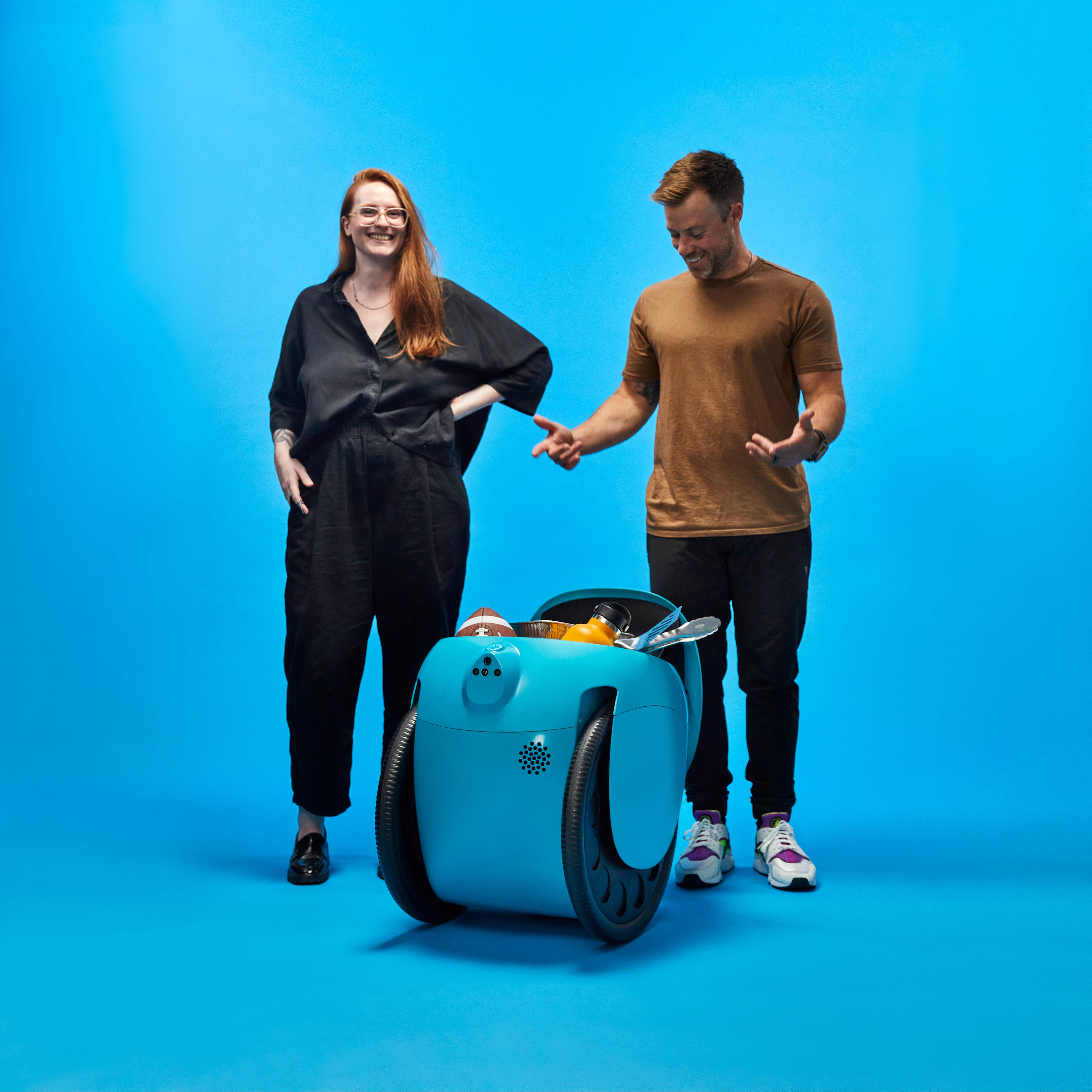 Meet the newest robot, gitaplus - Piaggio Fast Forward