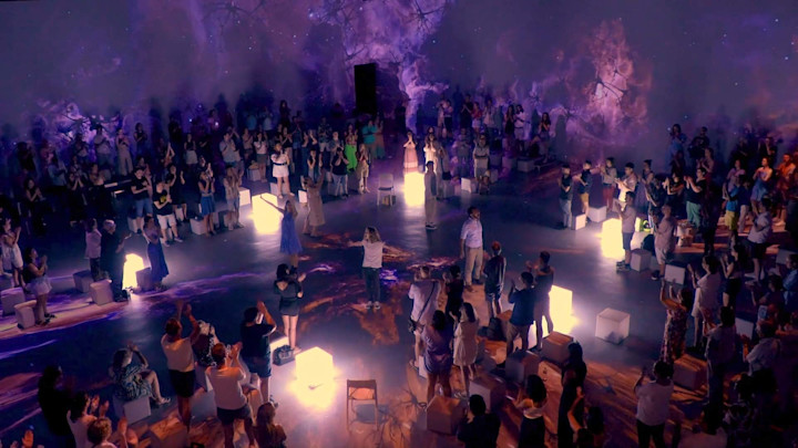 Notch | Next to Normal Immersive