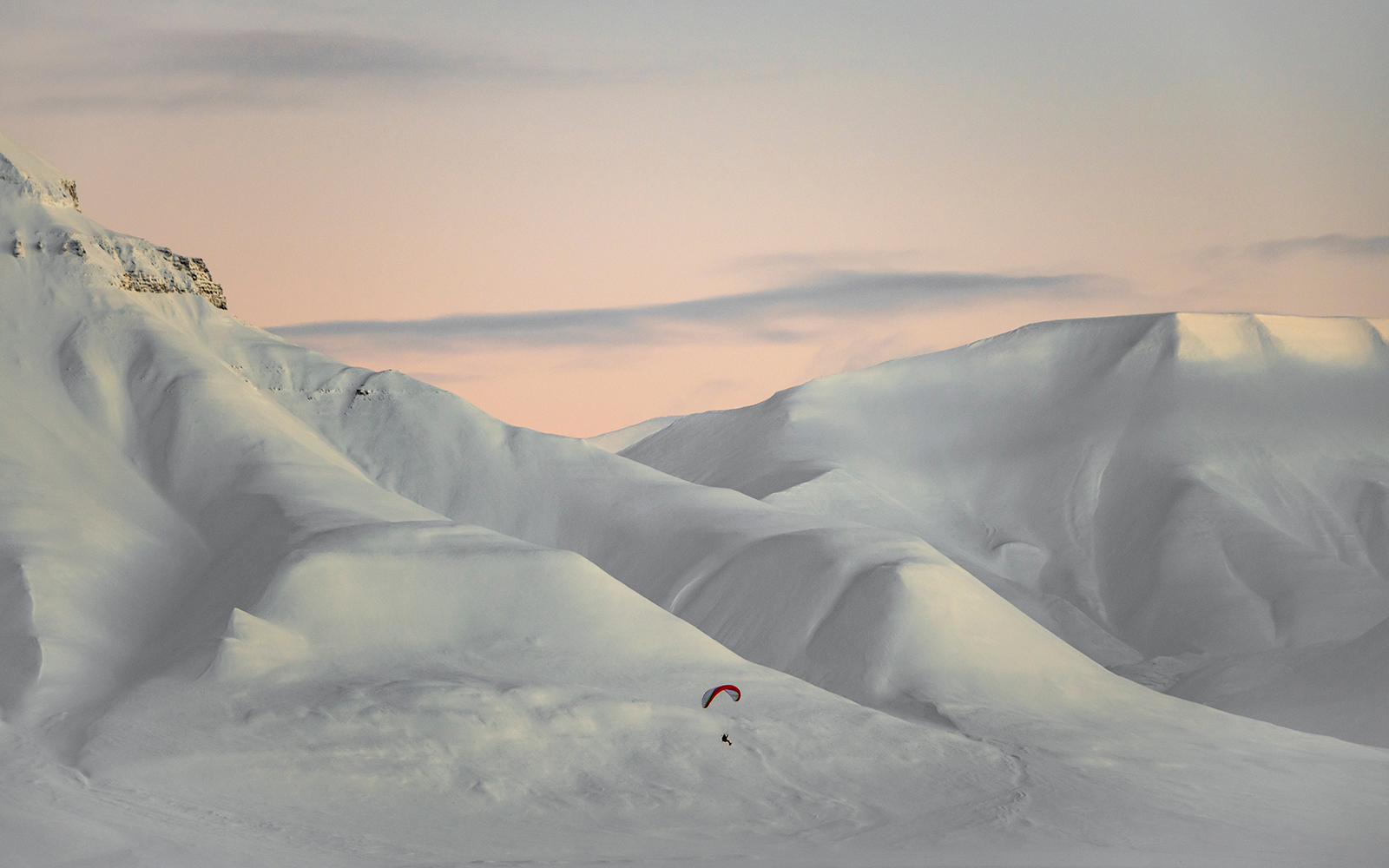 Prisgunstige fly til Longyearbyen | Praktiske avganger | SAS