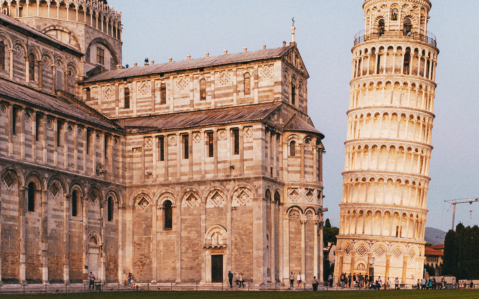 Affordable Flights to Pisa | Convenient Departures | SAS