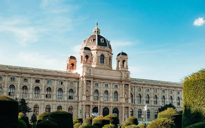 Flights From Manchester to Vienna – Book Your Ticket Easily Today | SAS