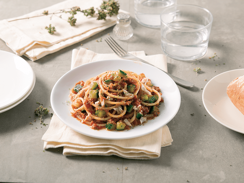 Spaghetti Sin Gluten con Atún de Lata, Calabacín y Salsa Napoletana ...