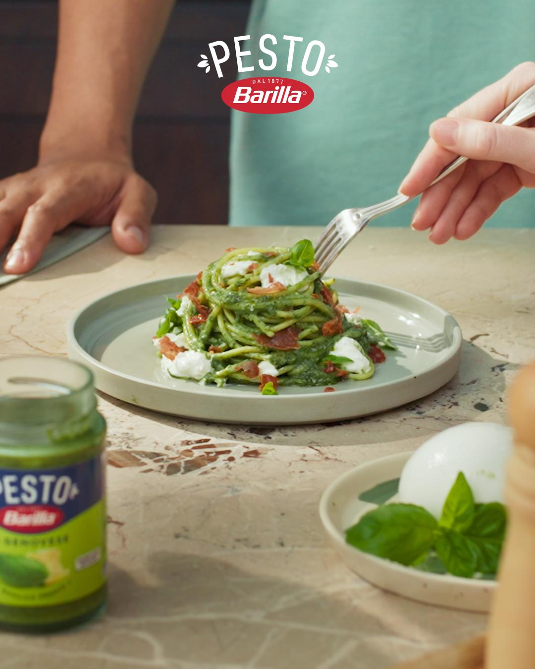 Spaghetti au Pesto Barilla alla Genovese, Jambon Croquant et Burrata ...