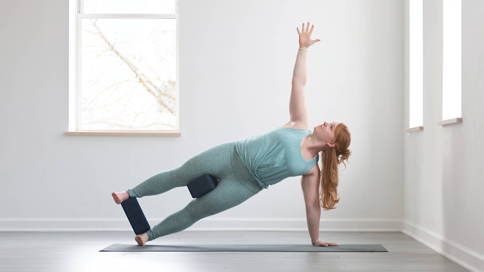 Three Ways to Prop and Progress Your Vasisthasana (Side Plank)
