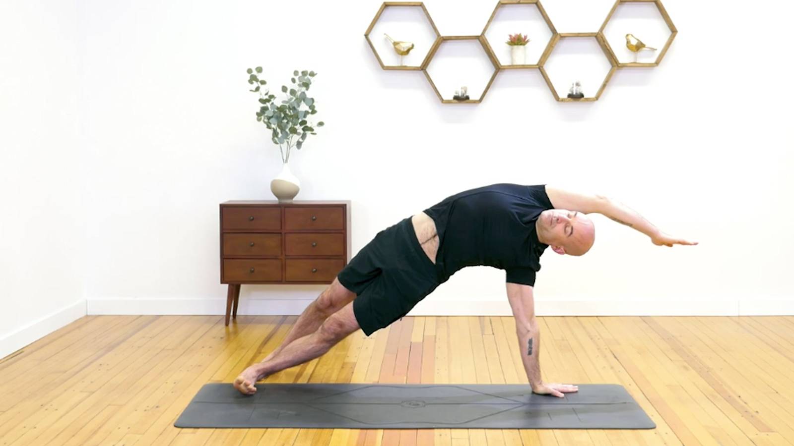 20-Minute Calm Strength Flow