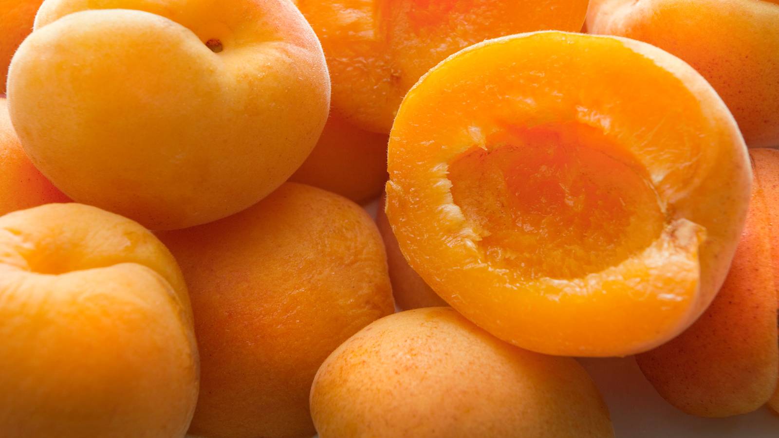 A Pitta-Calming Fruit Bowl