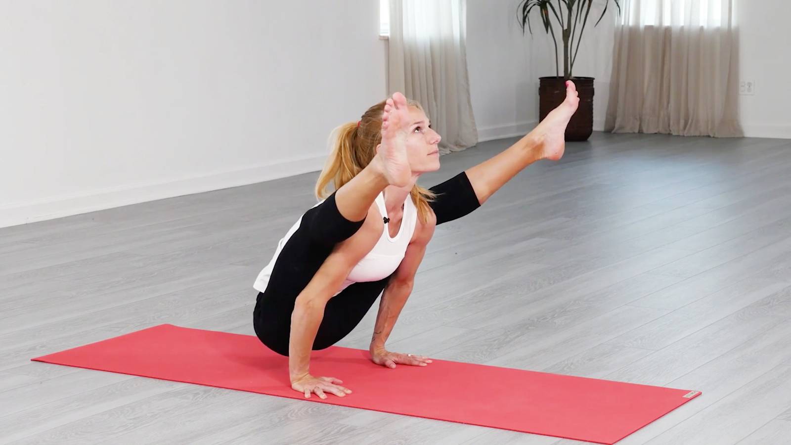 Titibasana (Firefly) Tutorial