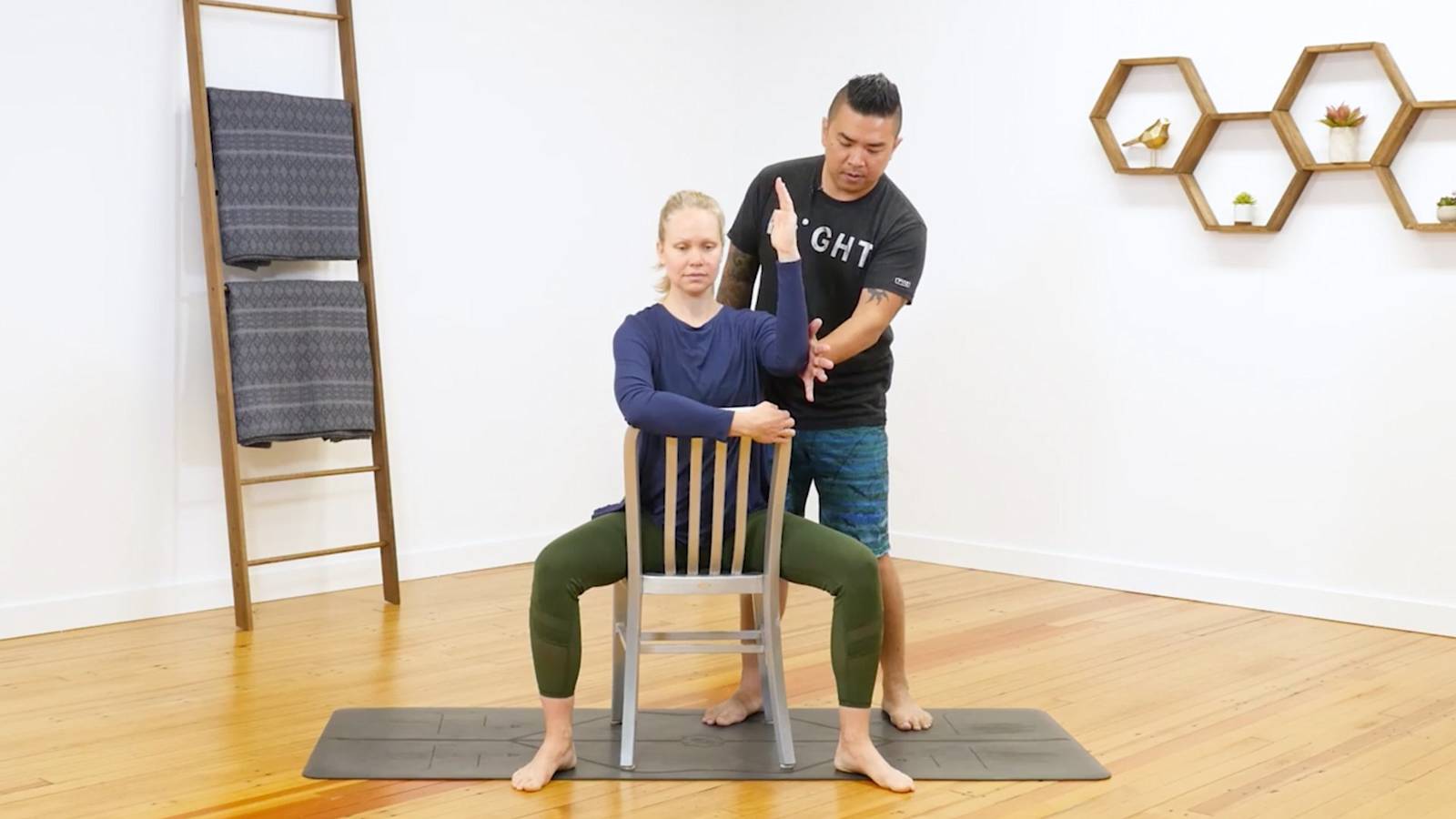 Dynamic Contraction Technique: Shoulders