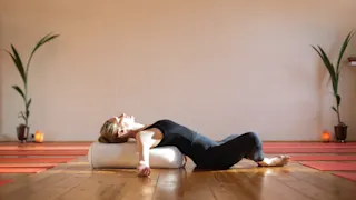 Back In Balance: Yoga Therapy to Nourish Your Spine