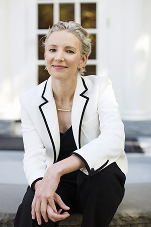 Anne Morriss | Booking & Contact Info | UTA Speakers