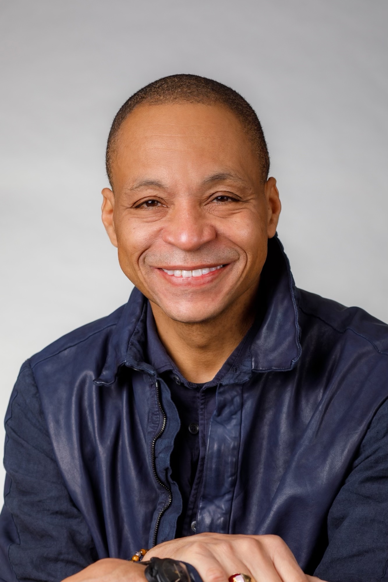 Gus Johnson | Booking & Contact Info | UTA Speakers