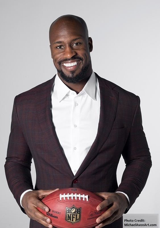 Vernon Davis | Booking & Contact Info | UTA Speakers