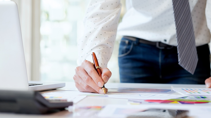 How To Create an Employee Transition Plan (With Example) | Indeed.com