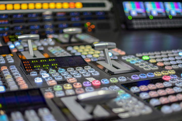 Qué hace un productor de radio: responsabilidades y competencias ...