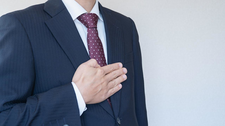 面接でスーツのボタンは留めるべき？男女別のマナーや共通のポイントを解説 Indeed インディード