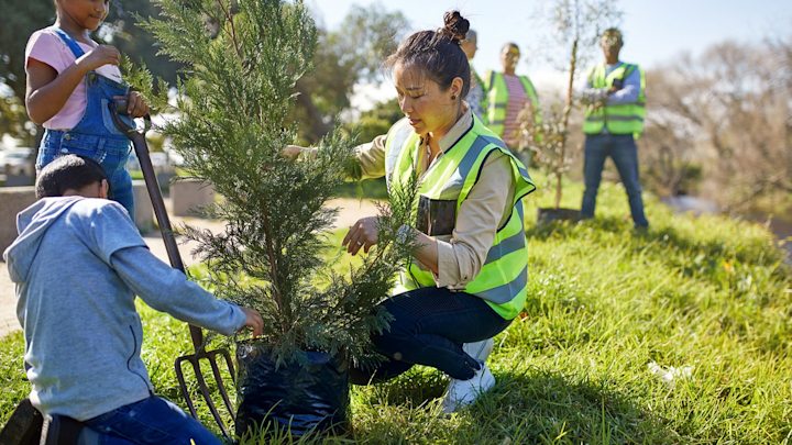 How Workers Can Stay Safe Amid Climate Change | Indeed.com Canada