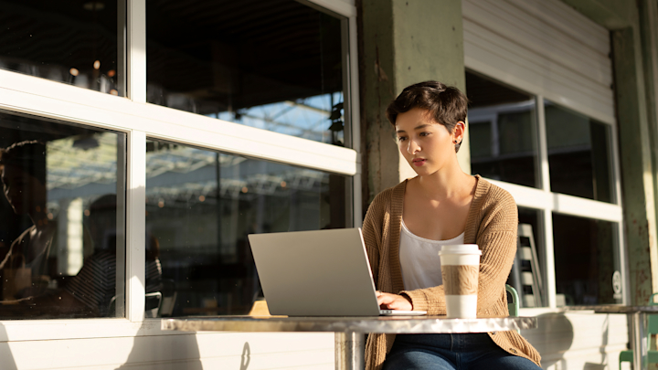 How to Write a Graphic Designer Resume (With Example) | Indeed.com ...