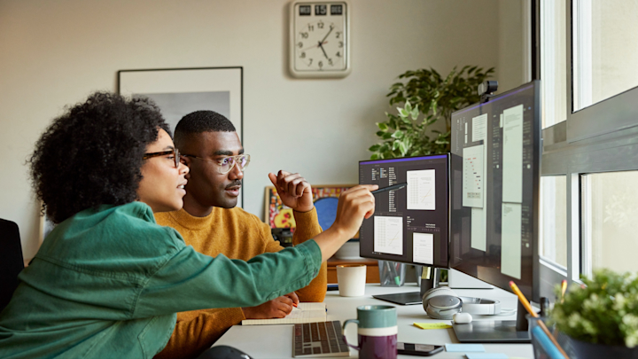 Consumer Market vs. Business Market: What's the Difference? | Indeed.com