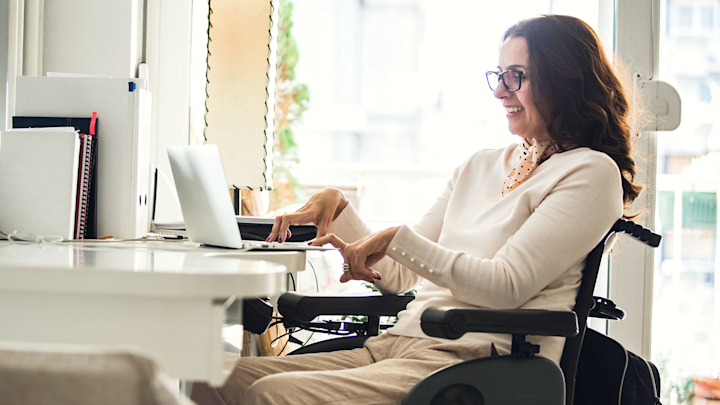 How To Refer Someone for a Job in 3 Steps (With Example) | Indeed.com