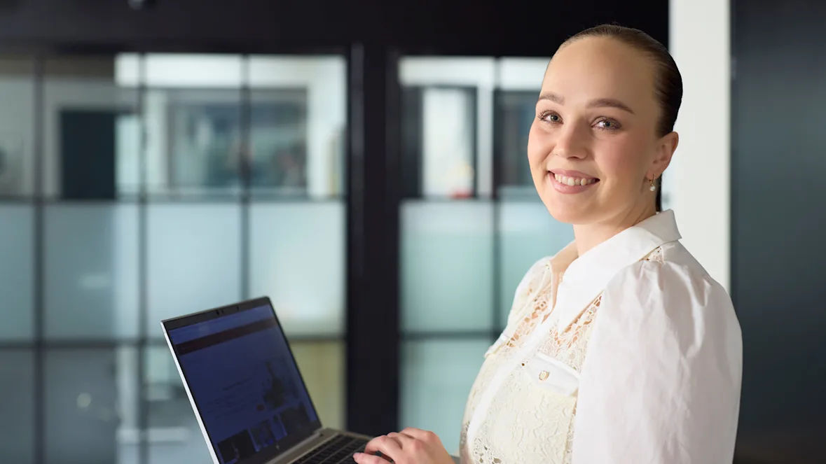 Ota yhteyttä – Terveyspalvelut yrityksellesi | Pihlajalinna