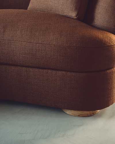 Tor Sofa With Cushion | Sedilia
