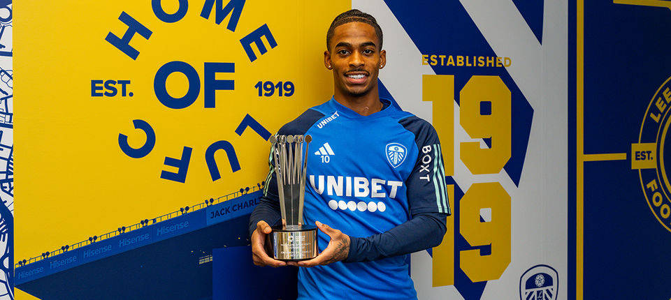Crysencio Summerville Wins PFA Player of the Month Award - Leeds United