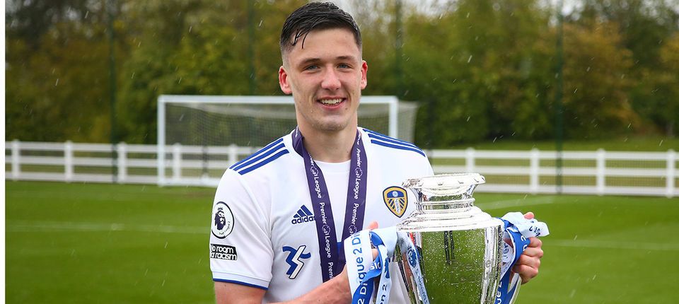 Oliver Casey completes Blackpool transfer - Leeds United