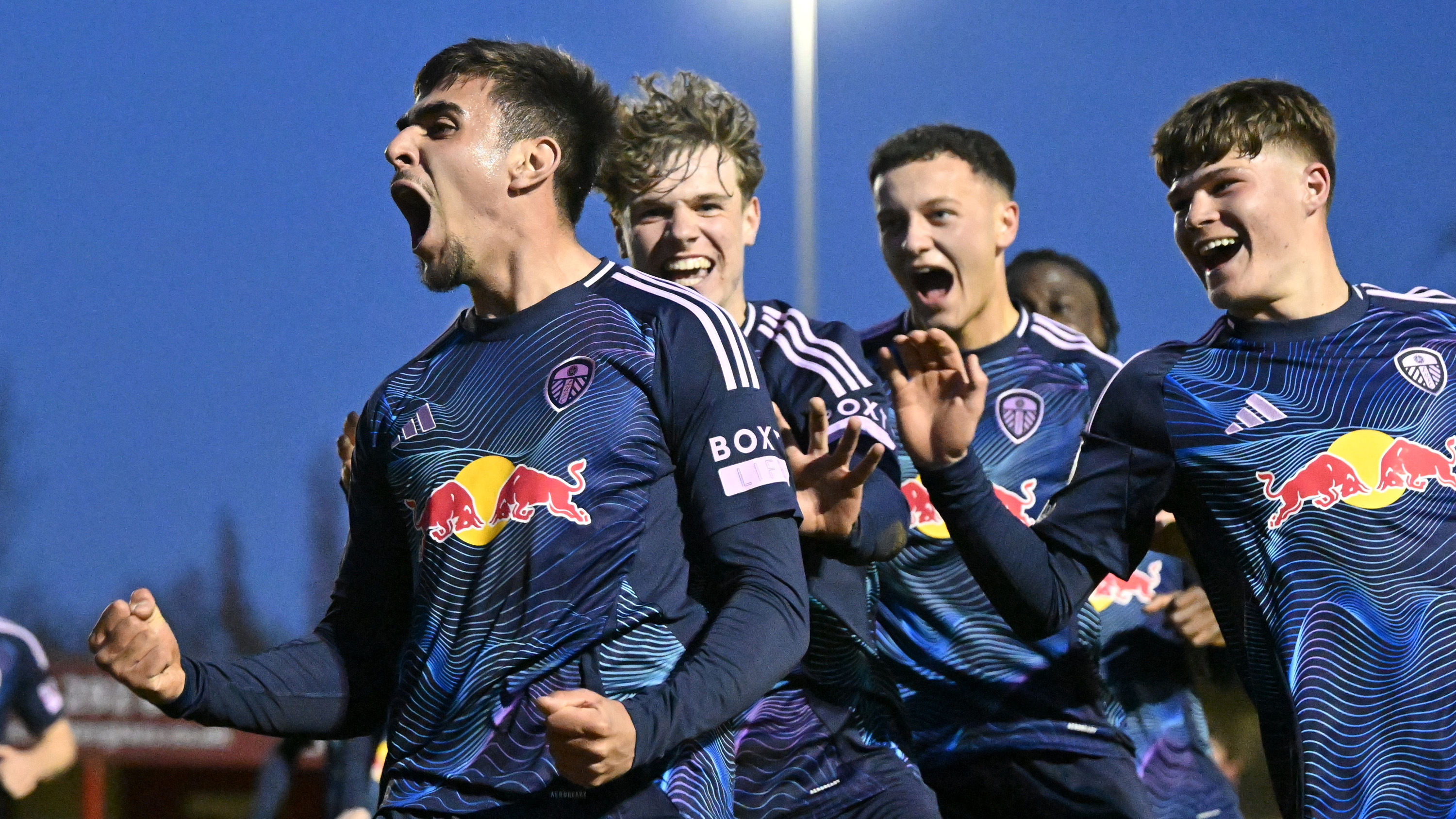 National League Cup Semi-Final Report: Altrincham 1-2 Leeds United U21 ...