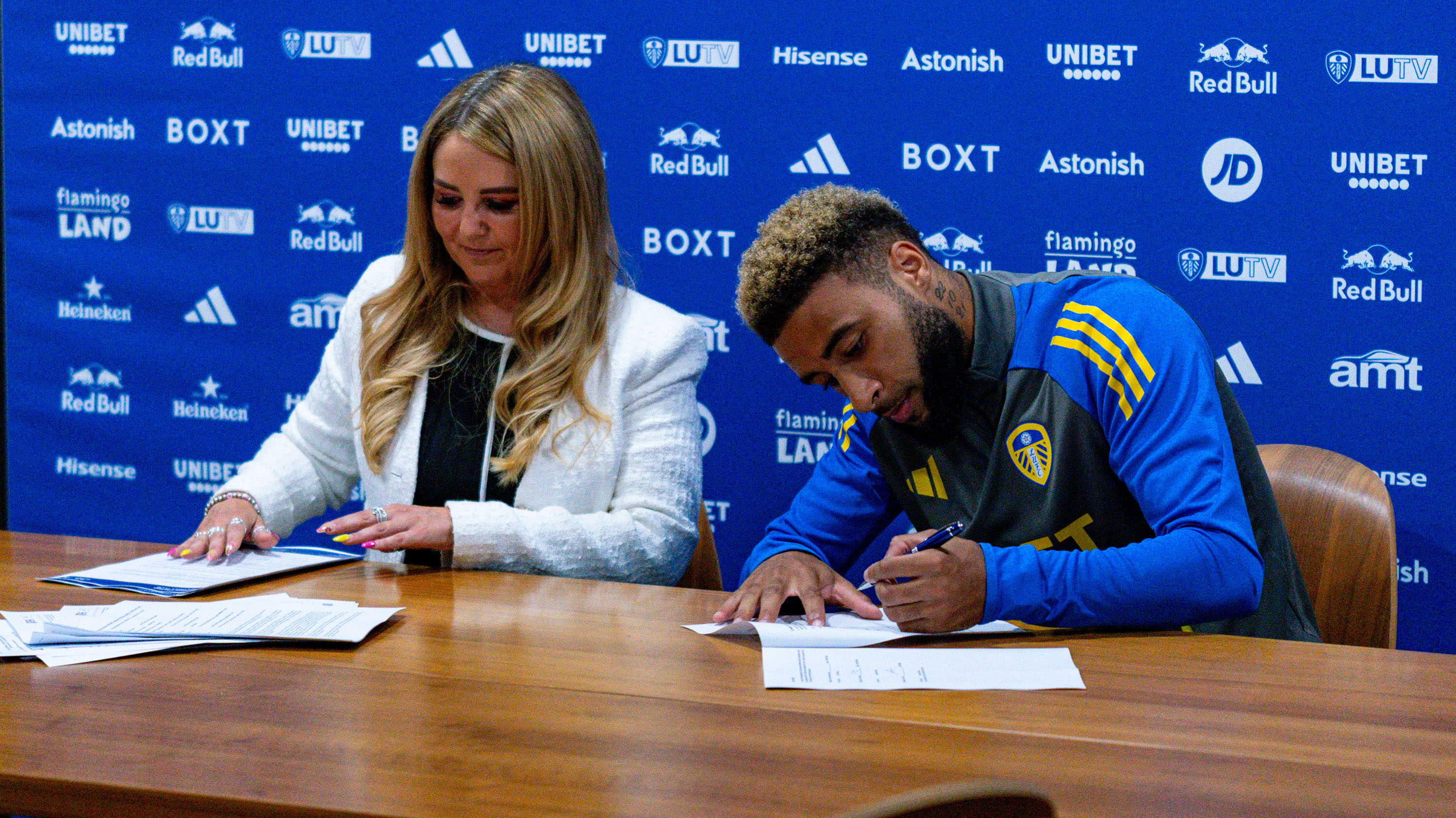 Jayden Bogle Becomes Leeds' Fourth Signing of the Summer - Leeds United