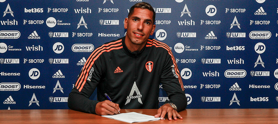 Joel Robles signs for Leeds United - Leeds United