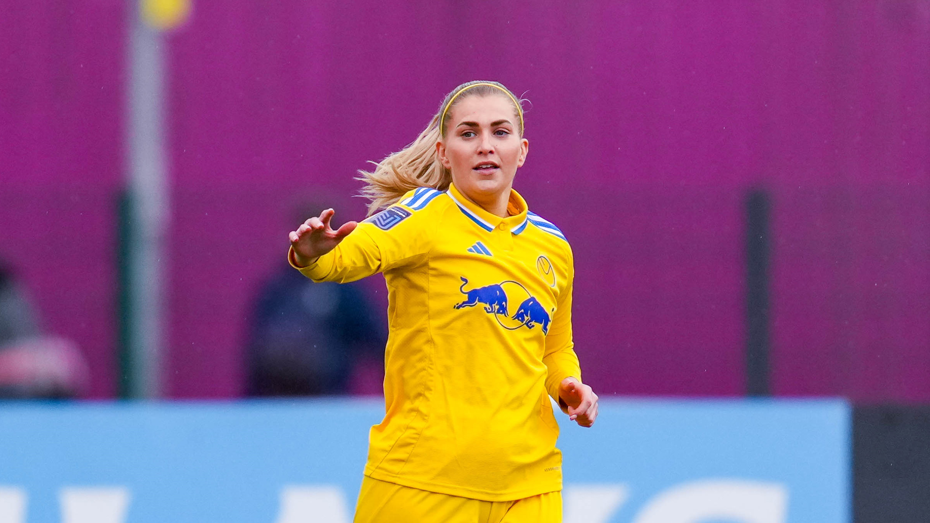 Getting to know: Lucy Turner - Leeds United