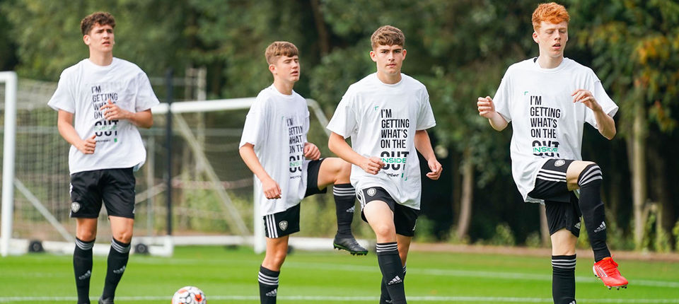 Under-18s show support for World Suicide Prevention Day - Leeds United