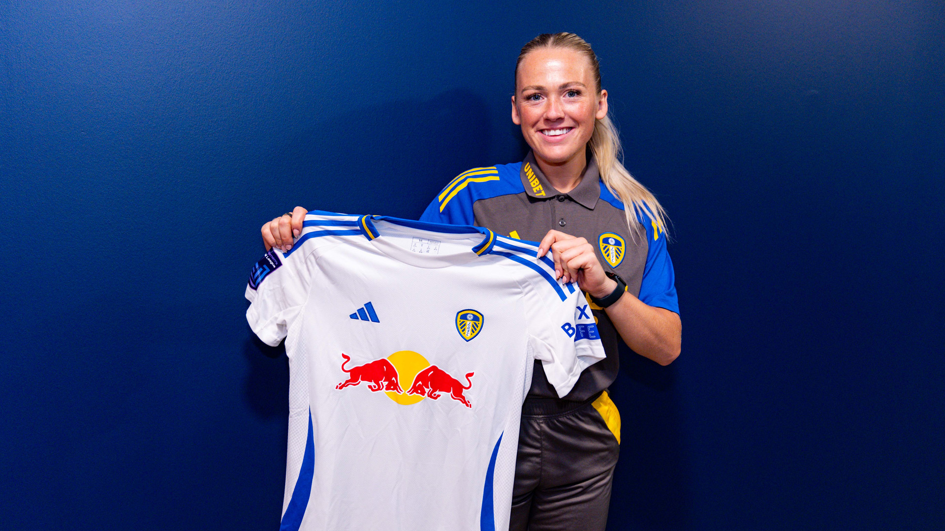 Amy Woodruff joins Leeds United Women Leeds United