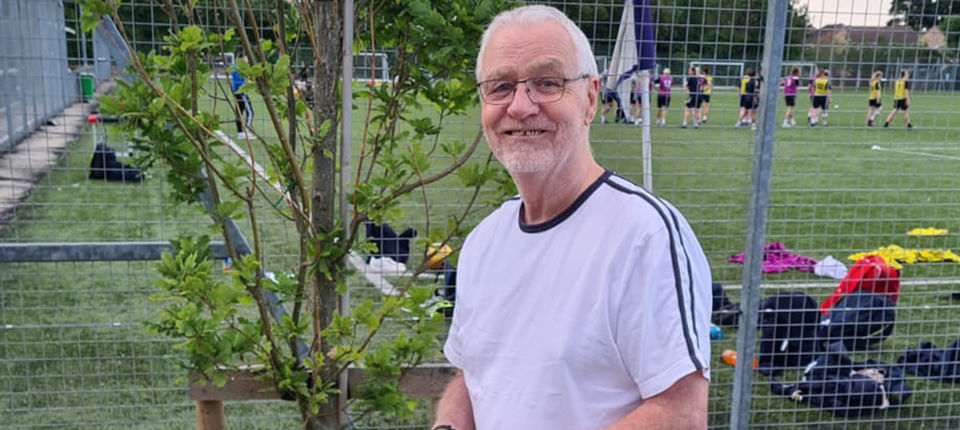 RIP CHRIS BENNETT 1950-2022 - Leeds United