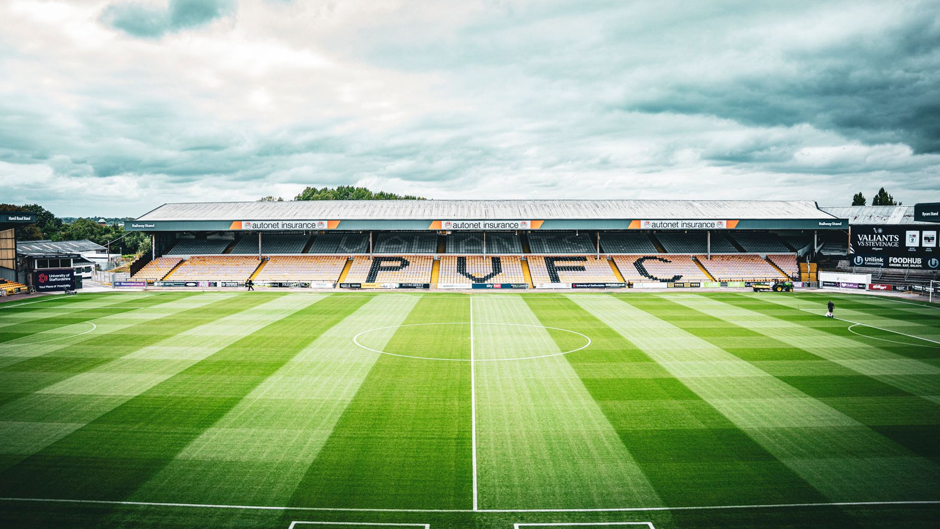 Vertu Trophy Preview: Port Vale vs Leeds United U21s - Leeds United