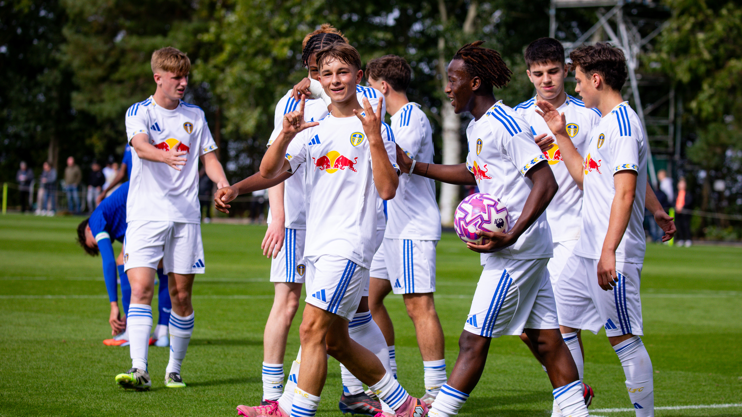 U18s Report: Leeds United 5-3 Everton - Leeds United