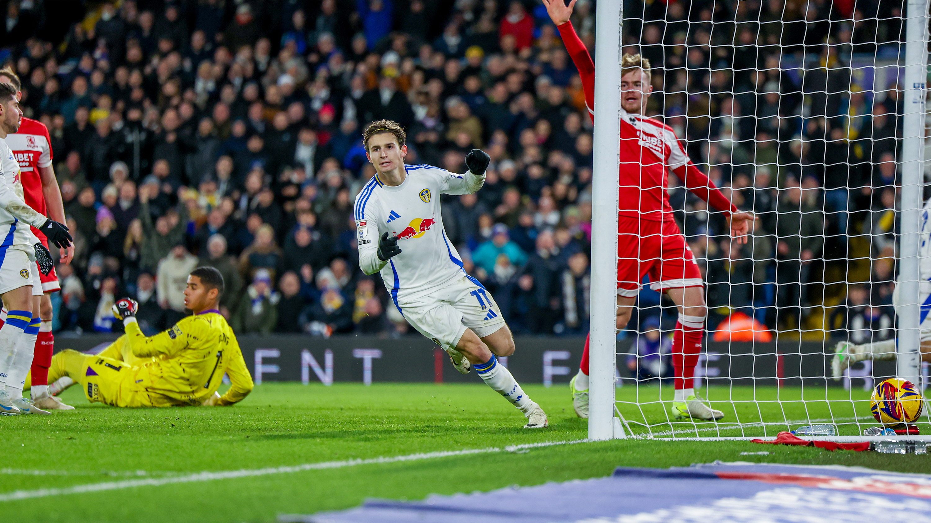 Brenden Aaronson: The fans are so important to us - Leeds United