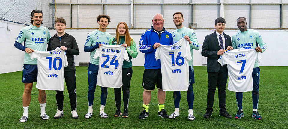 Foundation recognise local community heroes - Leeds United