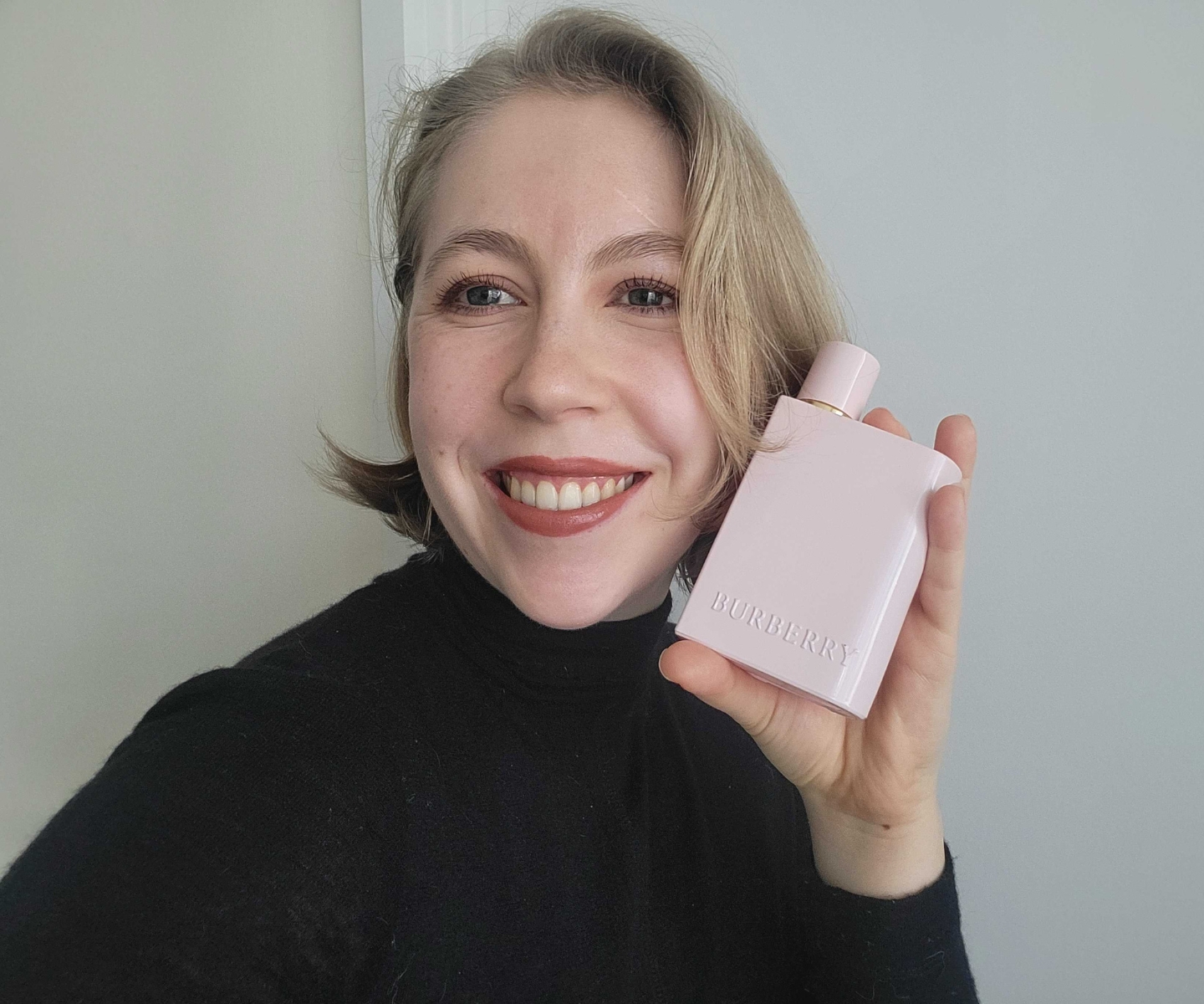 5 Signature Scents to Gift Them (Or Yourself)