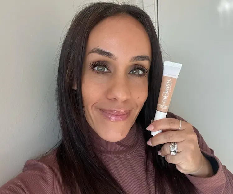 A Professional Makeup Artist Shares Some of Her Fave Products for a ...