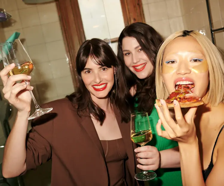 A Definitive List of the Best Kris Kringle Gifts Under $30, $40 & $50.