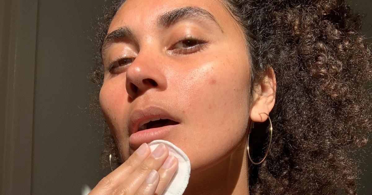 3 Different Types of Pimples & Exactly How to Manage Them