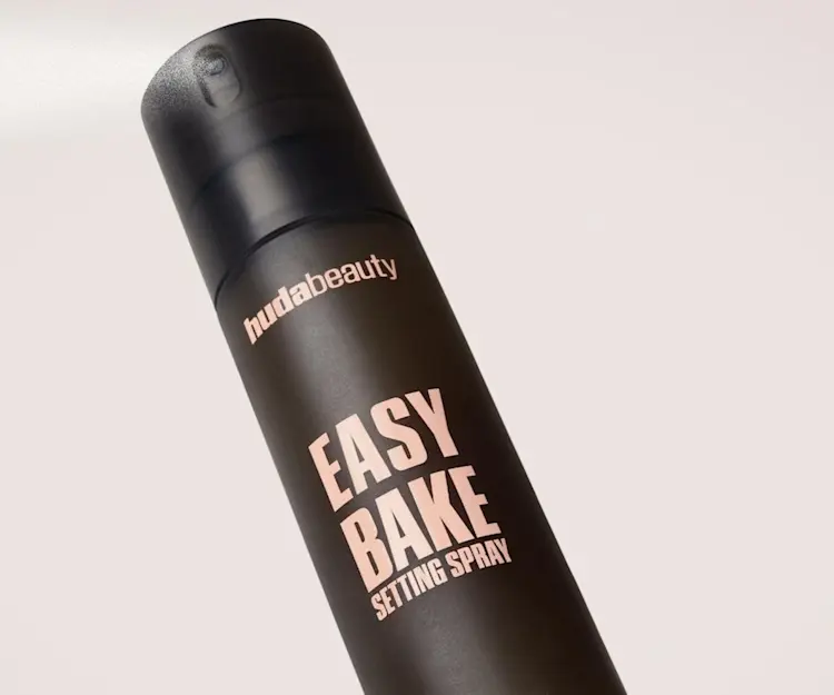 Review: How Huda Beauty's Easy Bake Setting Spray Holds Up After 10 ...