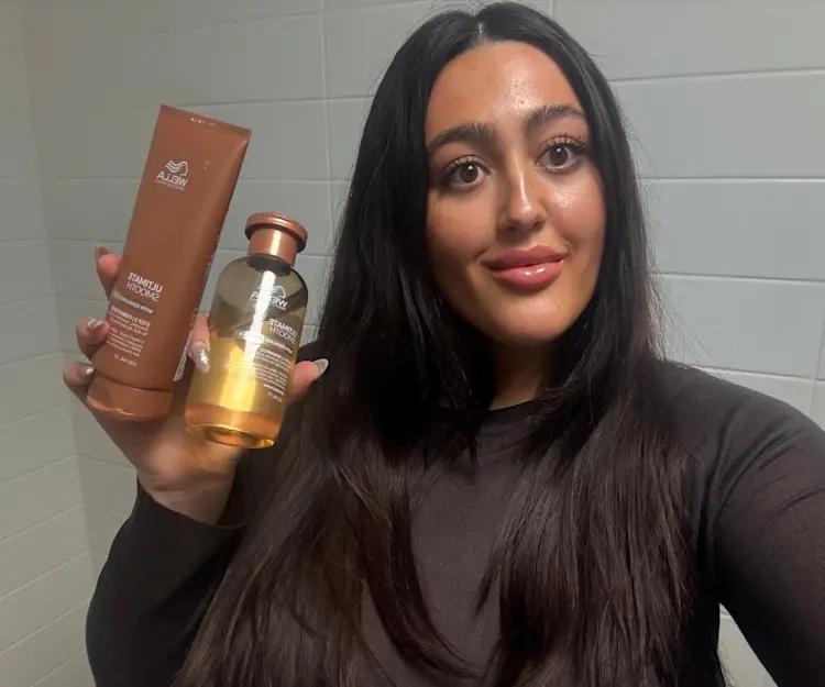 I Tried The Wella Ultimate Smooth Routine On My Frizz-Prone Hair, It's A Gamechanger