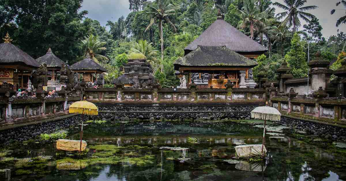 5 Beautiful Water Temples in Bali - Cinchy Blog