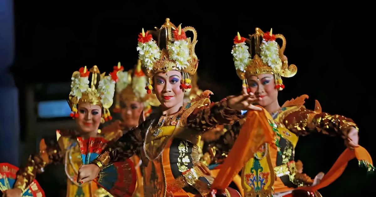 10 Tarian Tradisional di Seminyak Bali yang Wajib Ditonton - Cinchy Blog